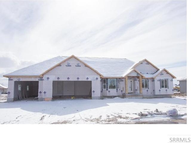 1640 Tide Pool Dr, Idaho Falls, ID 83404