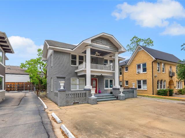 1640 W Alabama Street