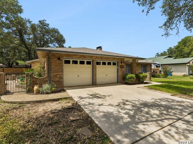 1640 Willow Ln