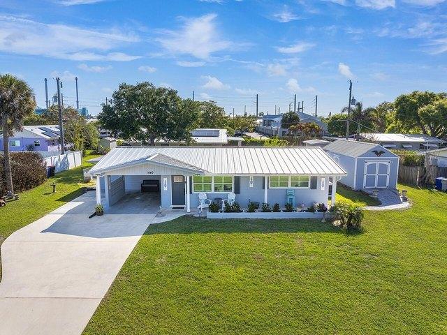 1640 4th Ave, Vero Beach, FL 32960
