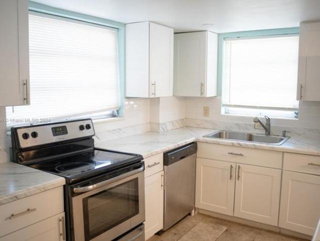 16410 Miami Dr #509, North Miami Beach, FL 33162