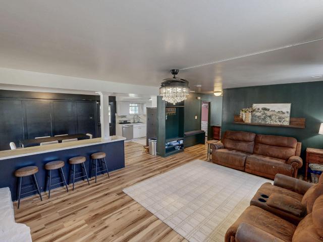 1641 Oak Grove Road