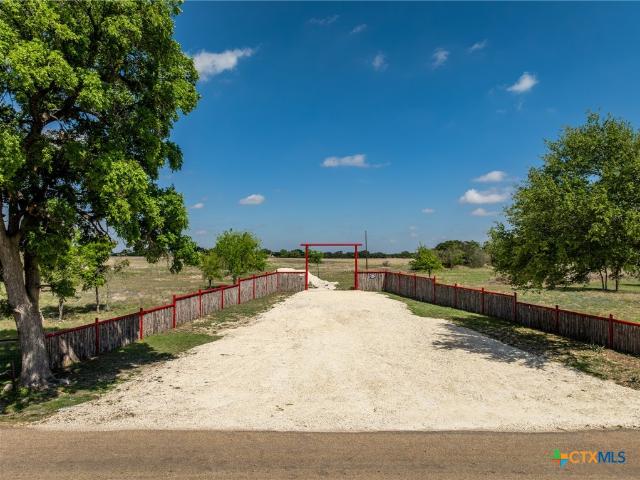 1641 County Road 274