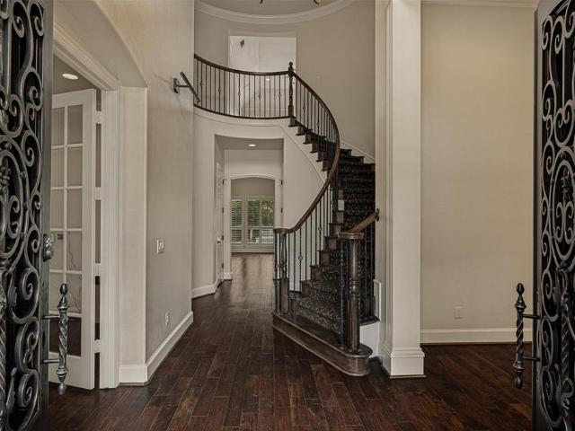 1641 Crockett Drive