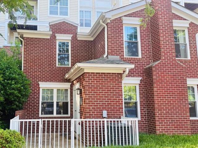1641 International Dr Unit TH24, McLean, VA 22102