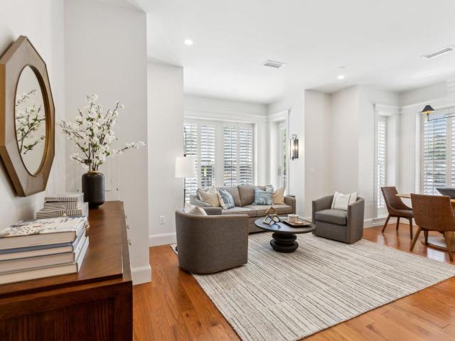 1641 R Street NW Unit# 302, Washington, US, DC
