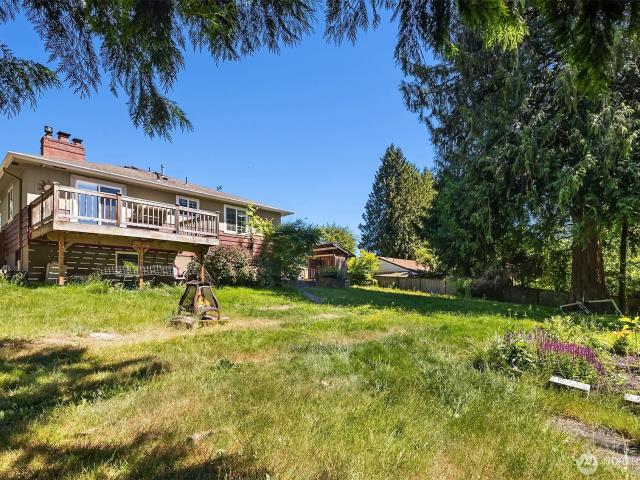 1641 th Avenue W