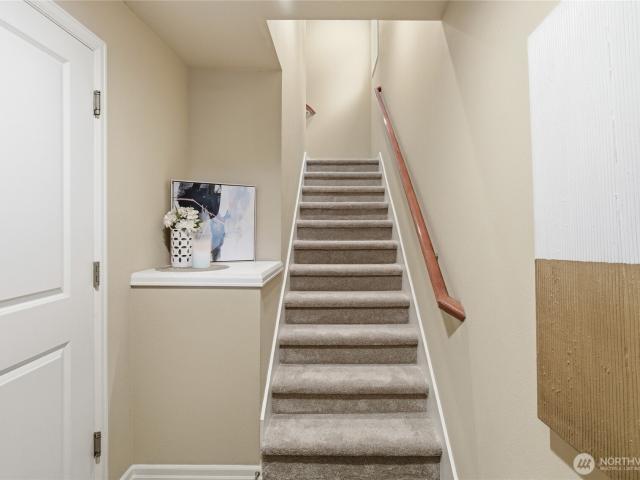 1641 th Avenue W