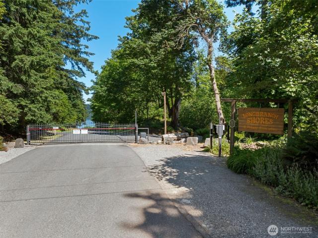 1641 th Street SW