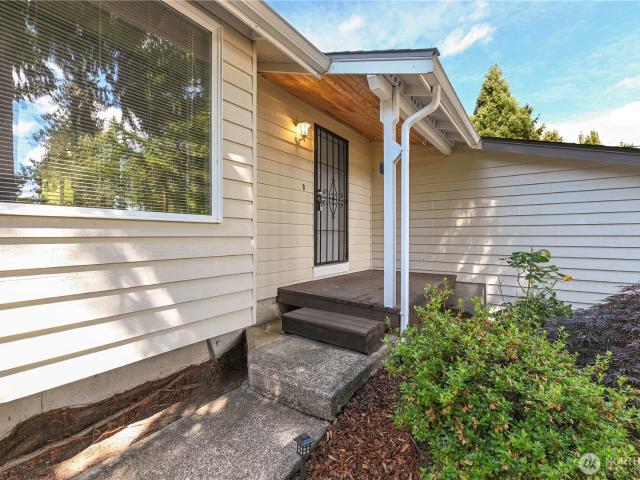 16420 W Lake Goodwin Road