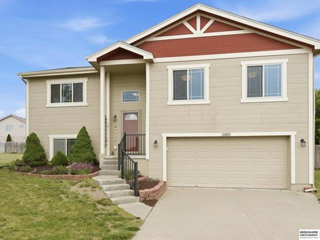 16422 Portal St, Omaha, NE 68136