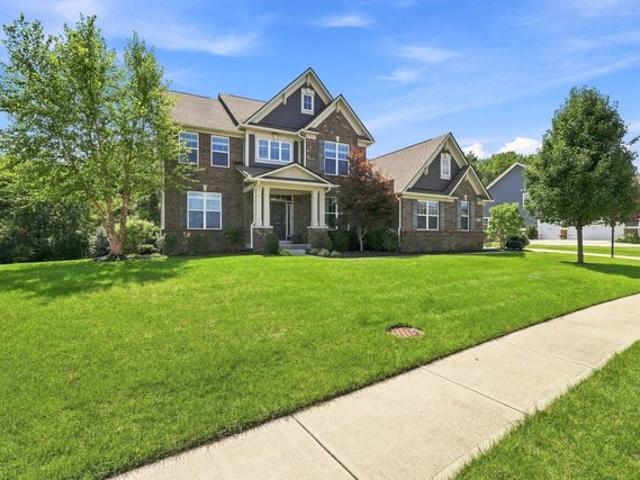 16424 Maines Valley Dr, Noblesville, IN 46062