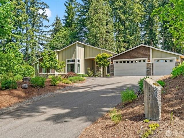 16424 nd Ave SE, Issaquah, WA 98027