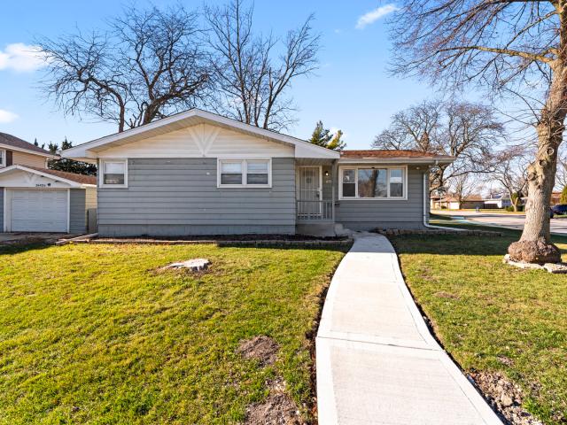16426 Shirley Ct, South Holland, IL 60473 | MLS #12635 | Compass