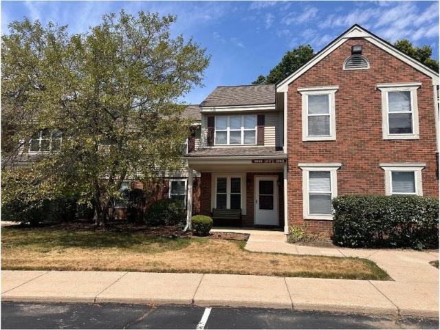 1642 Emerson Circle