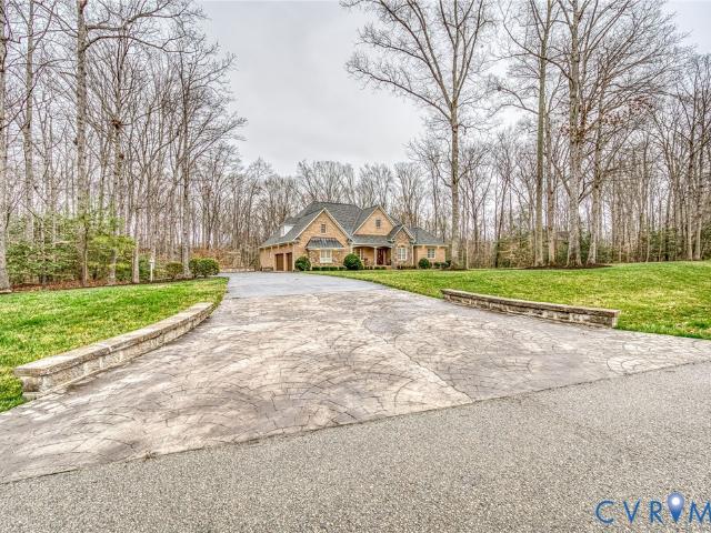 1642 Fallen Timber Trail