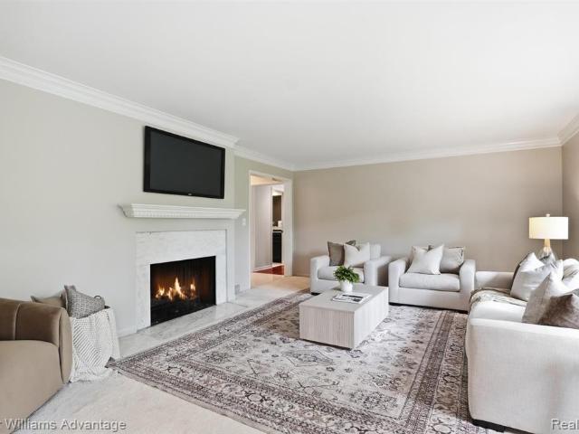 1642 Keller Lane