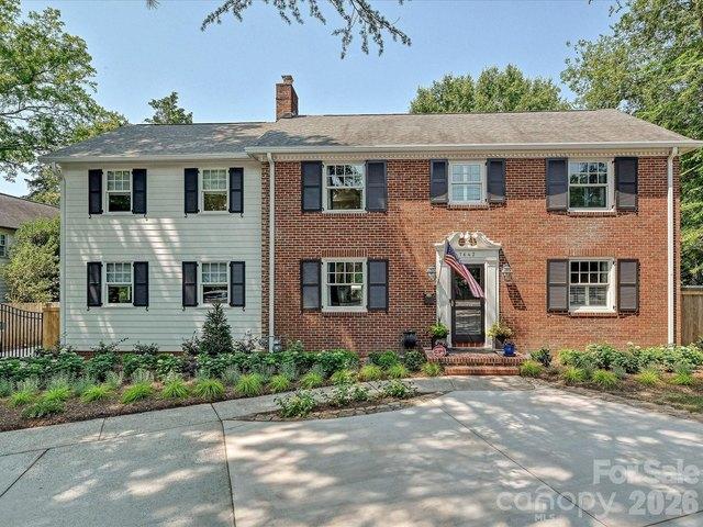1642 Providence Rd, Charlotte, NC 28207