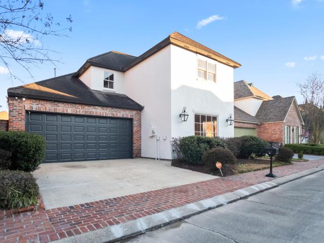 1642 Ruelle De Grace Dr, Baton Rouge, LA 70810 | MLS #BR2026002 | Compass