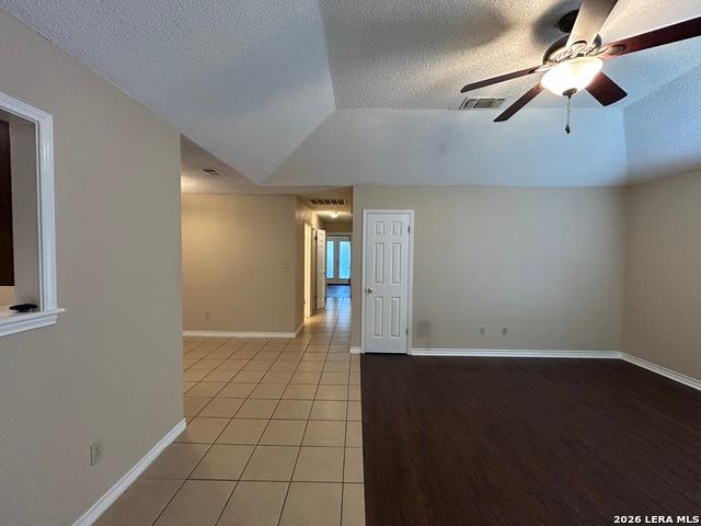 1642 W County Line Rd
