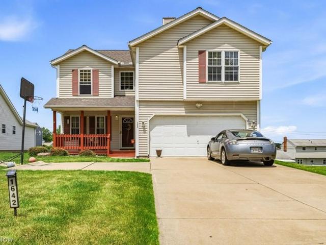 1642 W Ridgewood Dr, Parma, OH 44134