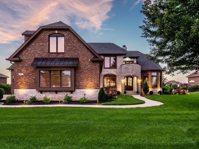 16437 Shore Oaks Ct, Noblesville, IN 46060