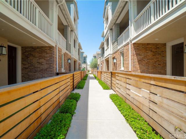 16434 Whittier #6 Boulevard