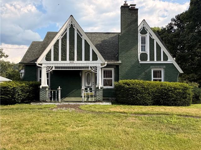 1643 Midland Beaver Rd