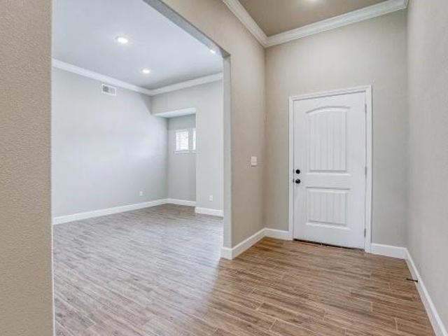 1643 N 156th Street