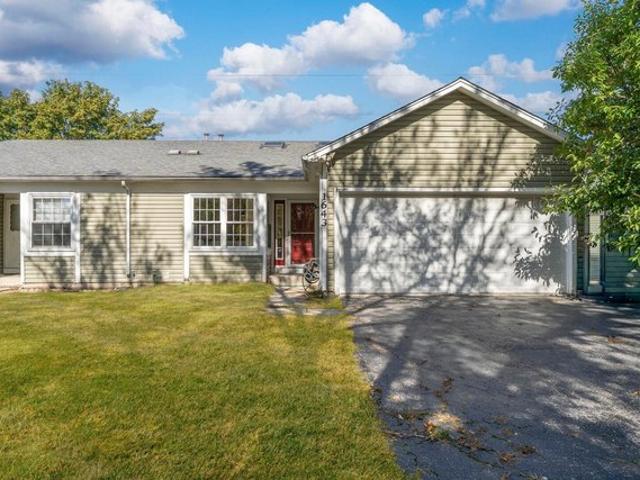 1643 Estate Cir, Naperville, IL 60565