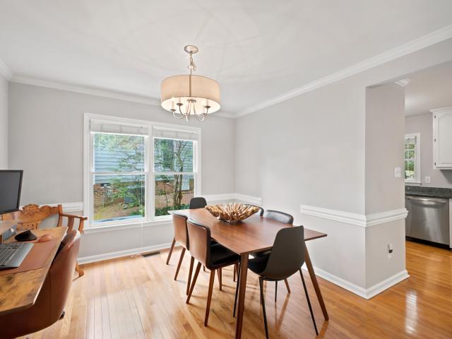 1643 Jamestowne Place