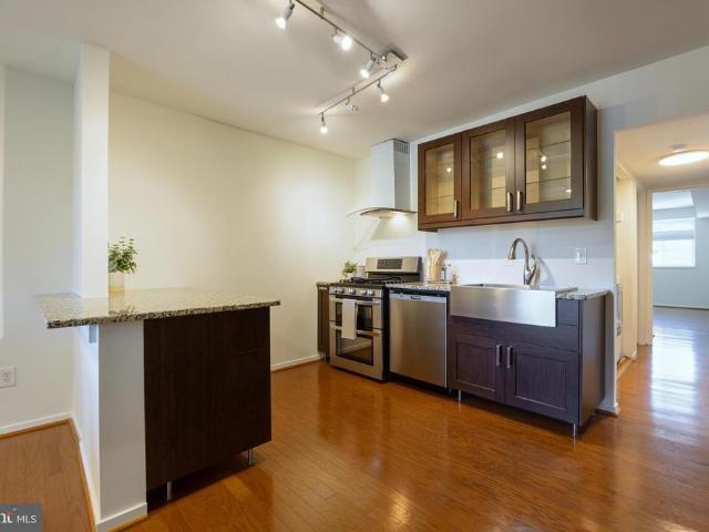 1643 Parkcrest Circle # 7C/201