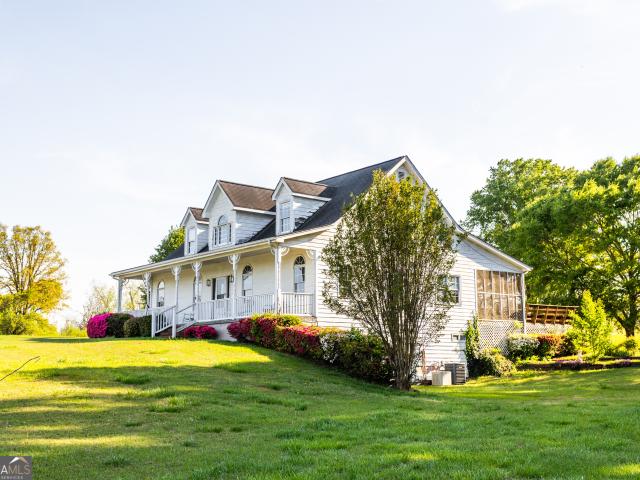1643 PJ East Road