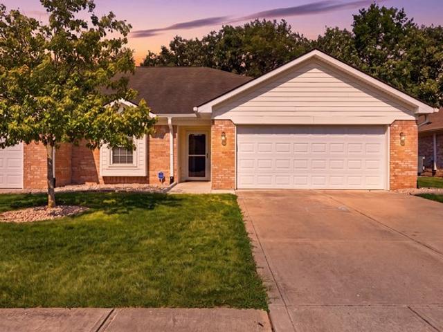 1643 Senior Ct, Shelbyville, IN 46176