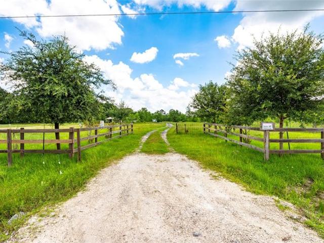 164 County Road 676, Dayton, TX 77535