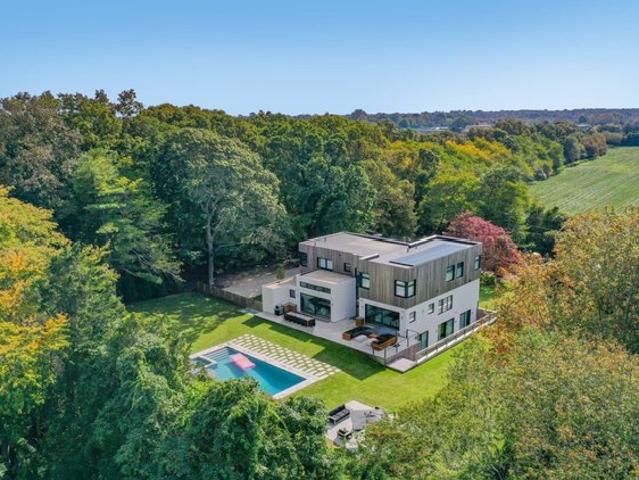 164 Cedar St, East Hampton, NY 11937