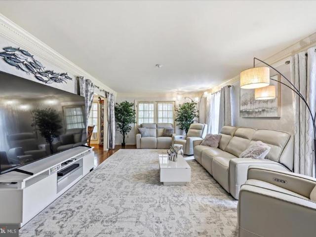 164 Chestnut Oak Drive