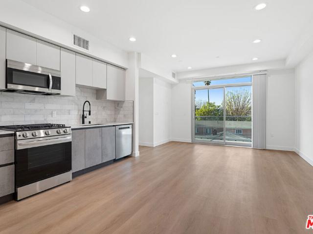 164 Chestnut Street 205