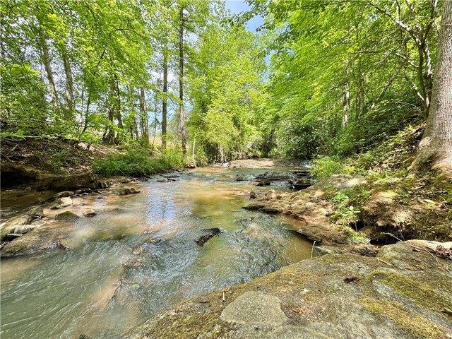 164 Creekside Dr, Pickens, SC 29671