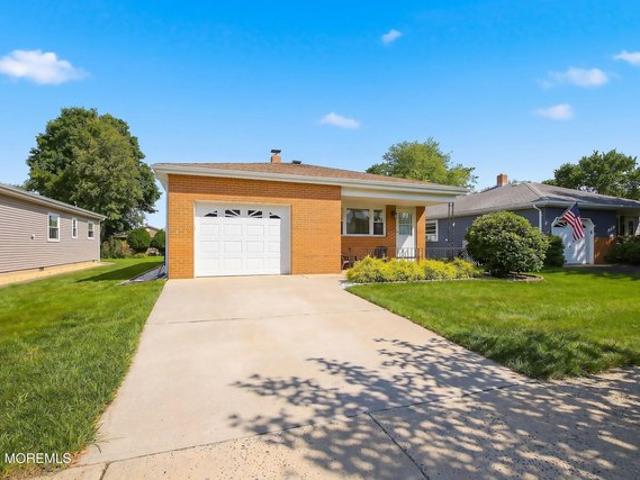 164 Bonaire Dr, Toms River, NJ 08757