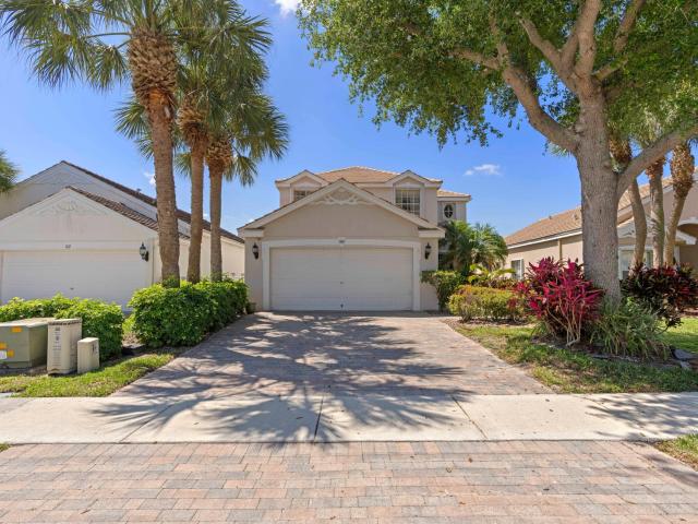 164 Berenger Walk, Royal Palm Beach, FL 33414 | MLS #B26007