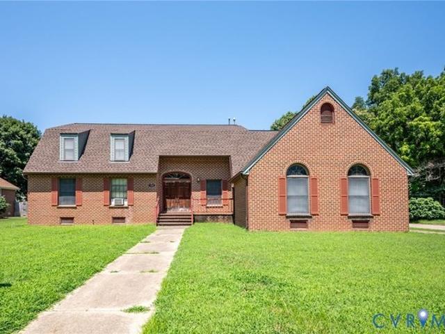 164 Breezy Hill Dr, Colonial Heights, VA 23834