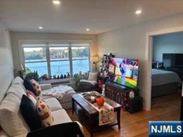 164 Getty Avenue # 1