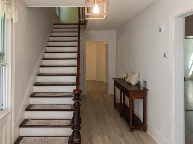 164 Greenwich Avenue