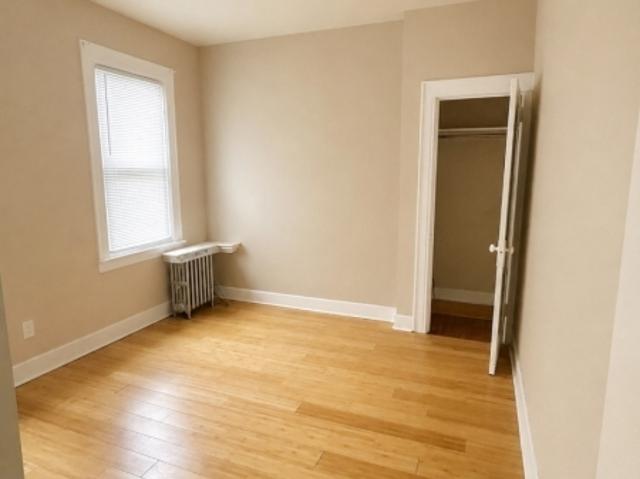 164 Knapp Ave # 2