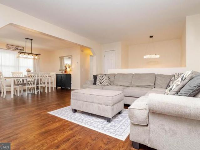 164 Kingston Park, Middle River, MD 21220