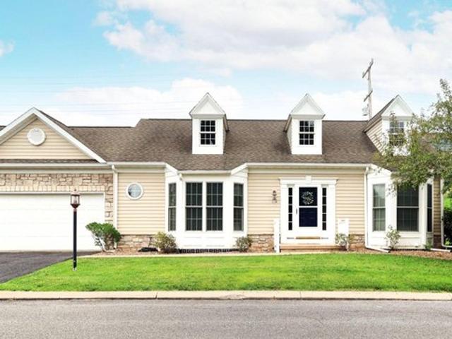 164 Independence Ave, State College, PA 16801