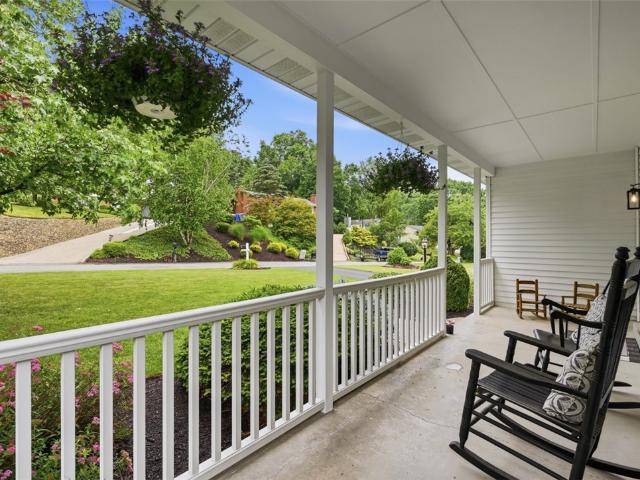 164 Oakdale Dr