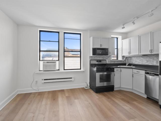 164 Ogden Ave # 405