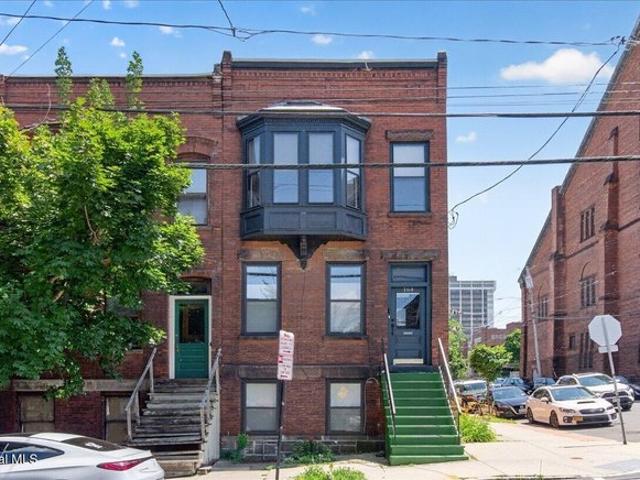 164 Lark St, Albany, NY 12210